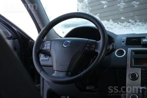 Черный Вольво В50 2008 в Рига, объемом двигателя 2.00 л и пробегом 310 тыс. км за 3990 €, фото 7 на AUTOMOTO.COM.LV