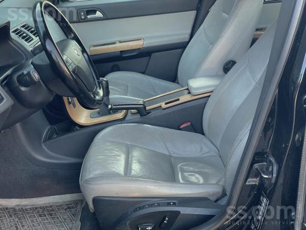 Черный Вольво В50 2008 в Рига, объемом двигателя 2.00 л и пробегом 260 тыс. км за 2150 €, фото 6 на AUTOMOTO.COM.LV