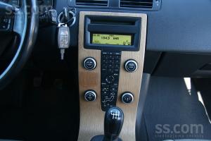Черный Вольво В50 2008 в Тукумс, объемом двигателя 2.00 л и пробегом 357 тыс. км за 4990 €, фото 11 на AUTOMOTO.COM.LV