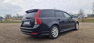 Melns Volvo V50 2008 Daugavpils, ar dzinēja tilpumu 2.00 L un nobraukumu 280 tūkst. km par 3500 €, foto 6 vietnē AUTOMOTO.COM.LV