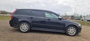 Melns Volvo V50 2008 Daugavpils, ar dzinēja tilpumu 2.00 L un nobraukumu 280 tūkst. km par 3500 €, foto 7 vietnē AUTOMOTO.COM.LV