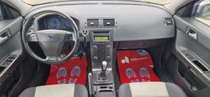 Melns Volvo V50 2008 Daugavpils, ar dzinēja tilpumu 2.00 L un nobraukumu 280 tūkst. km par 3500 €, foto 10 vietnē AUTOMOTO.COM.LV