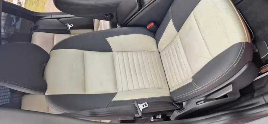 Melns Volvo V50 2008 Daugavpils, ar dzinēja tilpumu 2.00 L un nobraukumu 280 tūkst. km par 3500 €, foto 22 vietnē AUTOMOTO.COM.LV