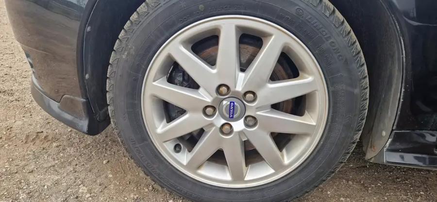 Melns Volvo V50 2008 Daugavpils, ar dzinēja tilpumu 2.00 L un nobraukumu 280 tūkst. km par 3500 €, foto 28 vietnē AUTOMOTO.COM.LV