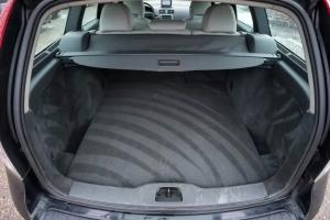 Melns Volvo V50 2008 Liepāja, ar dzinēja tilpumu 2.00 L un nobraukumu 331 tūkst. km par 4950 €, foto 11 vietnē AUTOMOTO.COM.LV