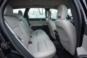 Melns Volvo V50 2008 Liepāja, ar dzinēja tilpumu 2.00 L un nobraukumu 331 tūkst. km par 4950 €, foto 12 vietnē AUTOMOTO.COM.LV