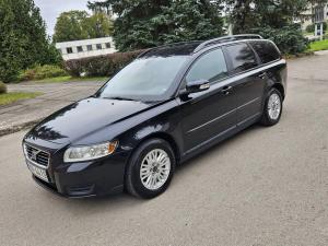 Black Volvo V50 2008 in Jekabpils, with an engine capacity of 1.60 L and mileage of 300 thousand km for 1990 €, photo  on AUTOMOTO.COM.LV