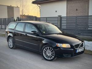 Melns Volvo V50 2008 Jelgava, ar dzinēja tilpumu 2.00 L un nobraukumu 250 tūkst. km par 3900 €, foto 5 vietnē AUTOMOTO.COM.LV