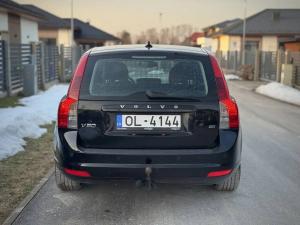 Melns Volvo V50 2008 Jelgava, ar dzinēja tilpumu 2.00 L un nobraukumu 250 tūkst. km par 3900 €, foto 8 vietnē AUTOMOTO.COM.LV
