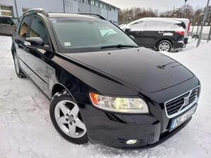 Melns Volvo V50 2008 Rīga, ar dzinēja tilpumu 1.60 L un nobraukumu 140 tūkst. km par 2350 €, foto 5 vietnē AUTOMOTO.COM.LV