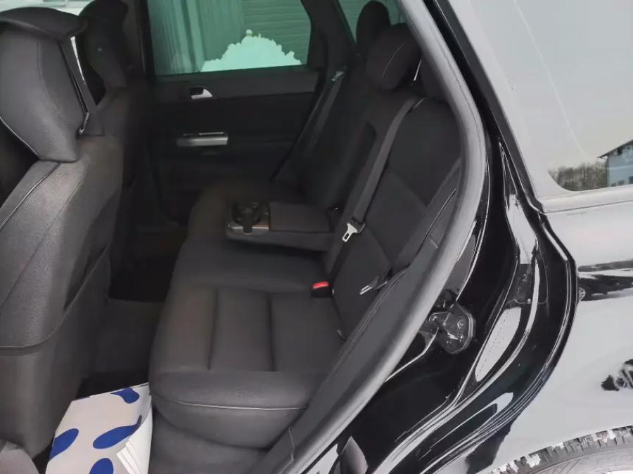 Melns Volvo V50 2008 Rīga, ar dzinēja tilpumu 1.60 L un nobraukumu 140 tūkst. km par 2350 €, foto 8 vietnē AUTOMOTO.COM.LV
