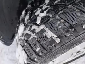 Melns Volvo V50 2008 Rīga, ar dzinēja tilpumu 1.60 L un nobraukumu 140 tūkst. km par 2350 €, foto 12 vietnē AUTOMOTO.COM.LV
