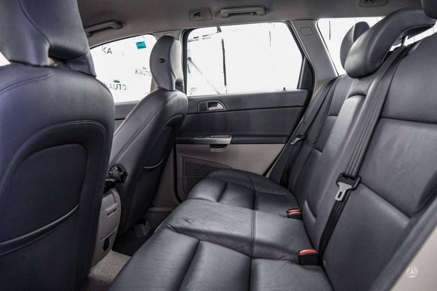 Melns Volvo V50 2008 Kauņa, ar dzinēja tilpumu 1.60 L un nobraukumu 358 tūkst. km par 3390 €, foto 10 vietnē AUTOMOTO.COM.LV