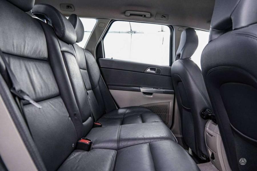 Melns Volvo V50 2008 Kauņa, ar dzinēja tilpumu 1.60 L un nobraukumu 358 tūkst. km par 3390 €, foto 11 vietnē AUTOMOTO.COM.LV