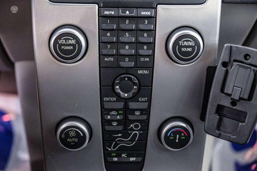Melns Volvo V50 2008 Kauņa, ar dzinēja tilpumu 1.60 L un nobraukumu 358 tūkst. km par 3390 €, foto 18 vietnē AUTOMOTO.COM.LV