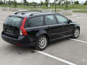 Melns Volvo V50 2008 Ukmergė, ar dzinēja tilpumu 2.00 L un nobraukumu 324 tūkst. km par 2100 €, foto 5 vietnē AUTOMOTO.COM.LV