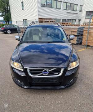 Melns Volvo V50 2008 Kauņa, ar dzinēja tilpumu 2.00 L un nobraukumu 294 tūkst. km par 2999 €, foto 7 vietnē AUTOMOTO.COM.LV