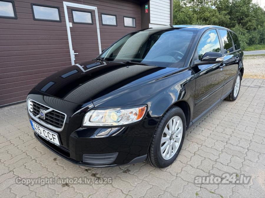 Melns Volvo V50 2008 Veru, ar dzinēja tilpumu 1.60 L un nobraukumu 261 tūkst. km par 2490 €, foto 1 vietnē AUTOMOTO.COM.LV