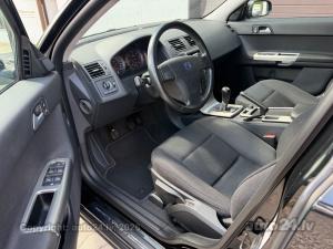 Melns Volvo V50 2008 Veru, ar dzinēja tilpumu 1.60 L un nobraukumu 261 tūkst. km par 2490 €, foto 6 vietnē AUTOMOTO.COM.LV