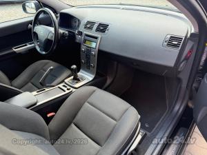 Melns Volvo V50 2008 Veru, ar dzinēja tilpumu 1.60 L un nobraukumu 261 tūkst. km par 2490 €, foto 7 vietnē AUTOMOTO.COM.LV