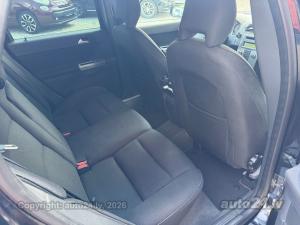 Melns Volvo V50 2008 Veru, ar dzinēja tilpumu 1.60 L un nobraukumu 261 tūkst. km par 2490 €, foto 9 vietnē AUTOMOTO.COM.LV