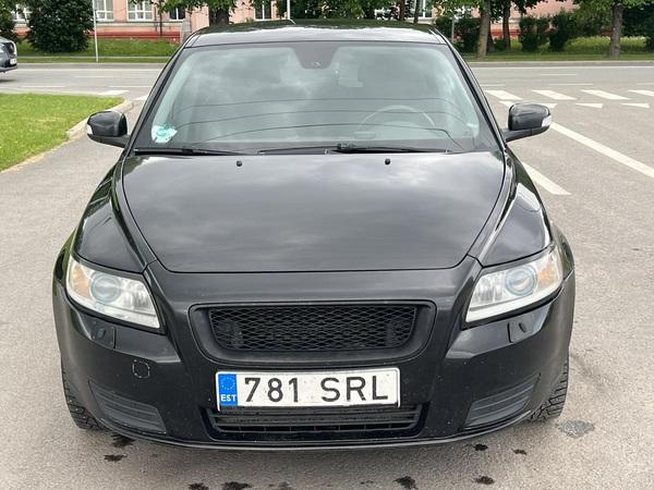 Black Volvo V50 2008 in Narva, with an engine capacity of 1.60 L and mileage of 316 thousand km for 699 €, photo 3 on AUTOMOTO.COM.LV