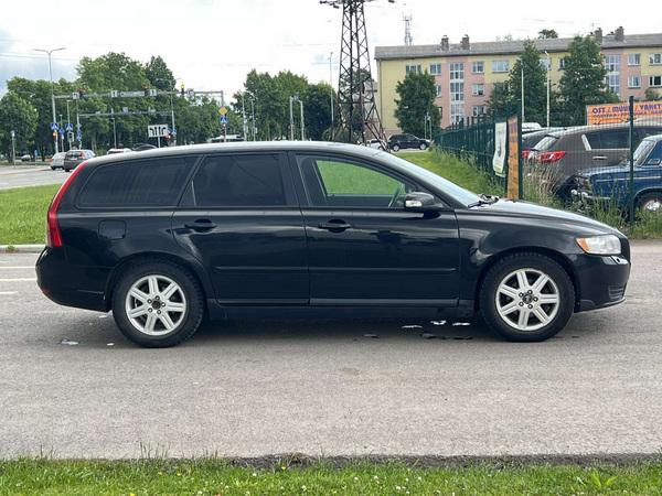 Black Volvo V50 2008 in Narva, with an engine capacity of 1.60 L and mileage of 316 thousand km for 699 €, photo 5 on AUTOMOTO.COM.LV