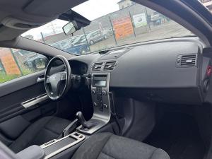 Melns Volvo V50 2008 Narva, ar dzinēja tilpumu 1.60 L un nobraukumu 316 tūkst. km par 699 €, foto 11 vietnē AUTOMOTO.COM.LV