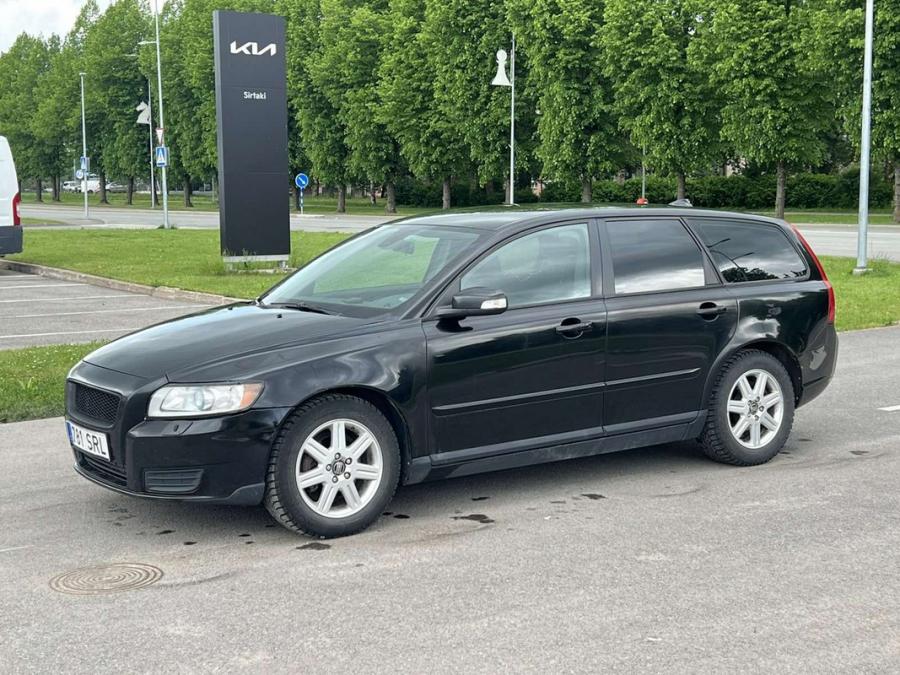 Melns Volvo V50 2008 Narva, ar dzinēja tilpumu 1.60 L un nobraukumu 316 tūkst. km par 699 €, foto 12 vietnē AUTOMOTO.COM.LV