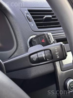 Black Volvo V50 2008 in Riga, with an engine capacity of 2.00 L and mileage of 348 thousand km for 4200 €, photo 14 on AUTOMOTO.COM.LV
