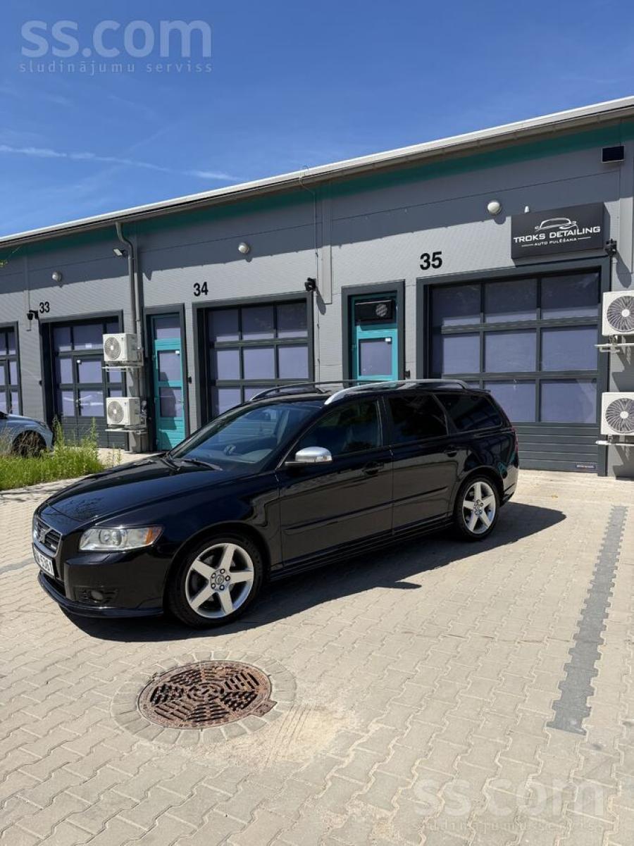 Black Volvo V50 2008 in Riga, with an engine capacity of 2.00 L and mileage of 348 thousand km for 4200 €, photo 22 on AUTOMOTO.COM.LV