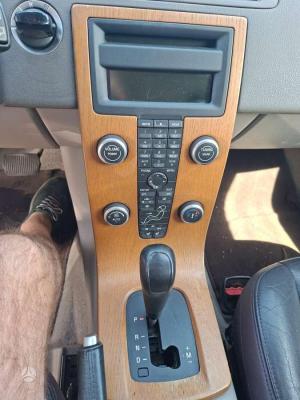 Melns Volvo V50 2008 Kauņa, ar dzinēja tilpumu 2.40 L un nobraukumu 235 tūkst. km par 1550 €, foto 10 vietnē AUTOMOTO.COM.LV