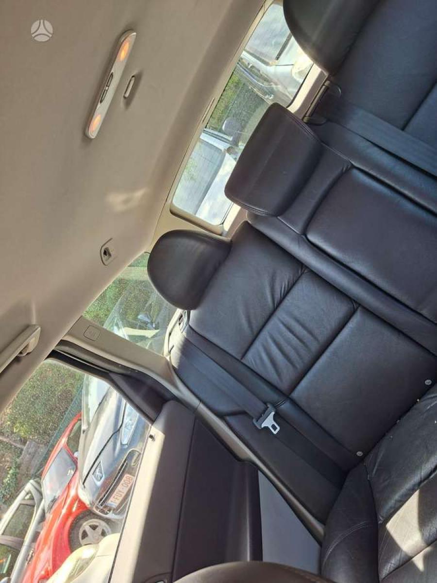 Melns Volvo V50 2008 Kauņa, ar dzinēja tilpumu 2.40 L un nobraukumu 235 tūkst. km par 1550 €, foto 11 vietnē AUTOMOTO.COM.LV