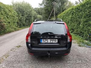 Melns Volvo V50 2008 Tallina, ar dzinēja tilpumu 2.00 L un nobraukumu 240 tūkst. km par 5450 €, foto 3 vietnē AUTOMOTO.COM.LV