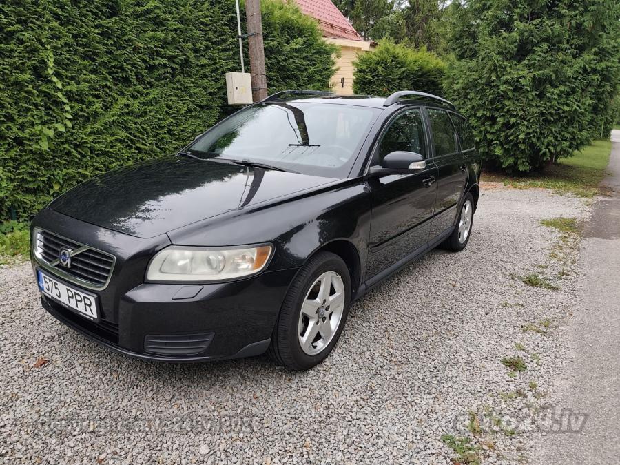Melns Volvo V50 2008 Tallina, ar dzinēja tilpumu 2.00 L un nobraukumu 240 tūkst. km par 5450 €, foto 6 vietnē AUTOMOTO.COM.LV