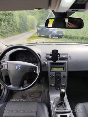 Melns Volvo V50 2008 Tallina, ar dzinēja tilpumu 2.00 L un nobraukumu 240 tūkst. km par 5450 €, foto 12 vietnē AUTOMOTO.COM.LV
