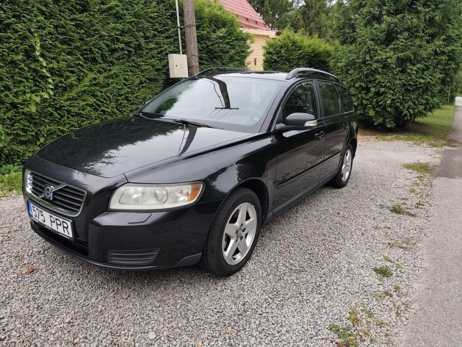 Melns Volvo V50 2008 Tallina, ar dzinēja tilpumu 2.00 L un nobraukumu 240 tūkst. km par 5450 €, foto 21 vietnē AUTOMOTO.COM.LV