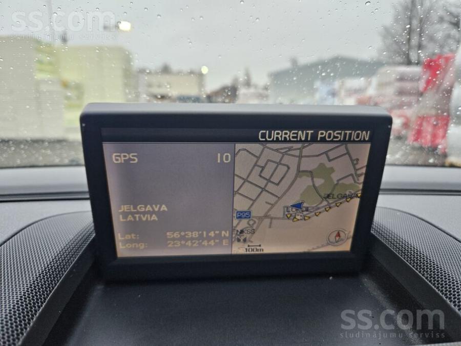 Черный Вольво В50 2008 в Елгава, объемом двигателя 2.00 л и пробегом 336 тыс. км за 1800 €, фото 11 на AUTOMOTO.COM.LV
