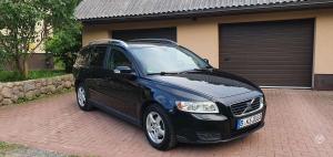 Melns Volvo V50 2008 Viļņa, ar dzinēja tilpumu 1.56 L un nobraukumu 234 tūkst. km par 3250 €, foto 4 vietnē AUTOMOTO.COM.LV