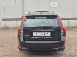 Melns Volvo V50 2008 Rīga, ar dzinēja tilpumu 1.60 L un nobraukumu 0 tūkst. km par 1990 €, foto 7 vietnē AUTOMOTO.COM.LV