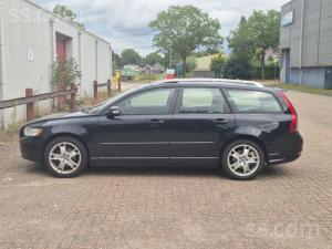 Melns Volvo V50 2008 Rīga, ar dzinēja tilpumu 1.60 L un nobraukumu 0 tūkst. km par 1990 €, foto 10 vietnē AUTOMOTO.COM.LV