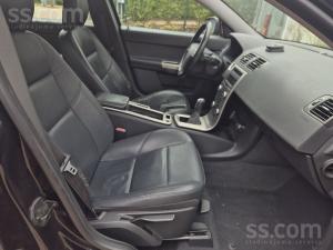 Melns Volvo V50 2008 Rīga, ar dzinēja tilpumu 1.60 L un nobraukumu 0 tūkst. km par 1990 €, foto 22 vietnē AUTOMOTO.COM.LV