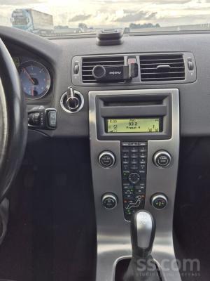 Melns Volvo V50 2008 Rīga, ar dzinēja tilpumu 1.60 L un nobraukumu 0 tūkst. km par 1990 €, foto 26 vietnē AUTOMOTO.COM.LV