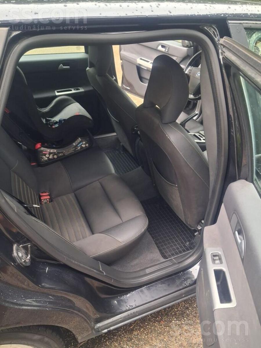 Melns Volvo V50 2008 Jelgava, ar dzinēja tilpumu 1.60 L un nobraukumu 260 tūkst. km par 1800 €, foto 8 vietnē AUTOMOTO.COM.LV