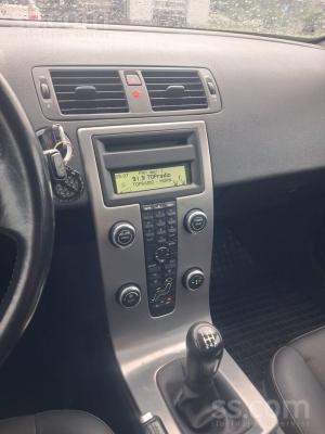 Melns Volvo V50 2008 Jelgava, ar dzinēja tilpumu 1.60 L un nobraukumu 260 tūkst. km par 1800 €, foto 10 vietnē AUTOMOTO.COM.LV