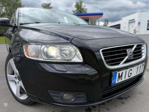 Melns Volvo V50 2008 Viļņa, ar dzinēja tilpumu 2.40 L un nobraukumu 416 tūkst. km par 2200 €, foto 3 vietnē AUTOMOTO.COM.LV
