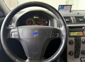 Melns Volvo V50 2008 Viļņa, ar dzinēja tilpumu 2.40 L un nobraukumu 416 tūkst. km par 2200 €, foto 13 vietnē AUTOMOTO.COM.LV