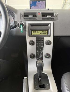 Melns Volvo V50 2008 Viļņa, ar dzinēja tilpumu 2.40 L un nobraukumu 416 tūkst. km par 2200 €, foto 14 vietnē AUTOMOTO.COM.LV