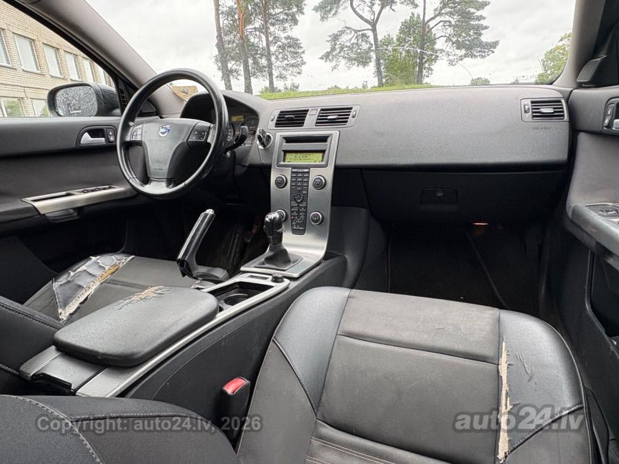Черный Вольво В50 2008 в Рапла, объемом двигателя 1.60 л и пробегом 0 тыс. км за 1250 €, фото 12 на AUTOMOTO.COM.LV