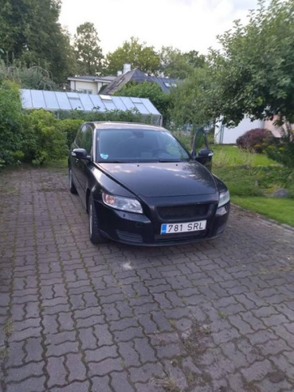 Melns Volvo V50 2008 Tartu, ar dzinēja tilpumu 0.00 L un nobraukumu 320 tūkst. km par 1600 €, foto 4 vietnē AUTOMOTO.COM.LV